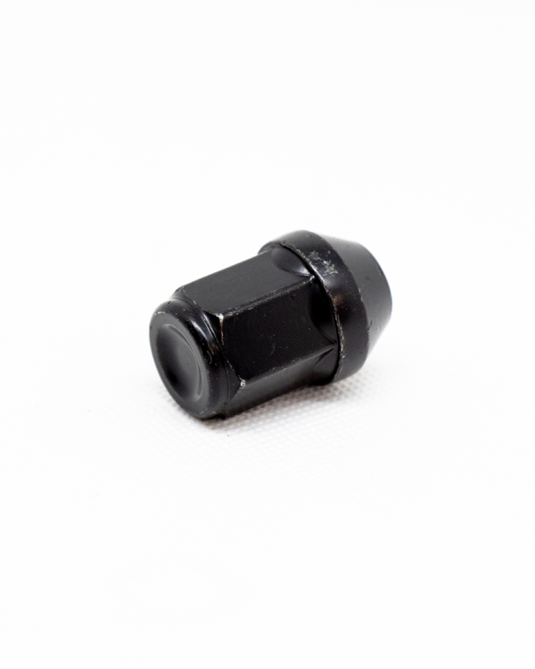 Lug Nuts _ M12x1.5x34 Closed – fifteen52