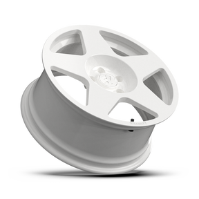 Rally Sport Tarmac - Rally White | Fifteen52 | Cast Wheels