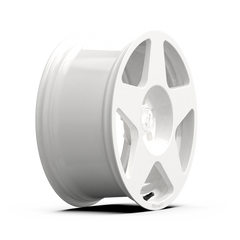 Rally Sport Tarmac - Rally White | Fifteen52 | Cast Wheels